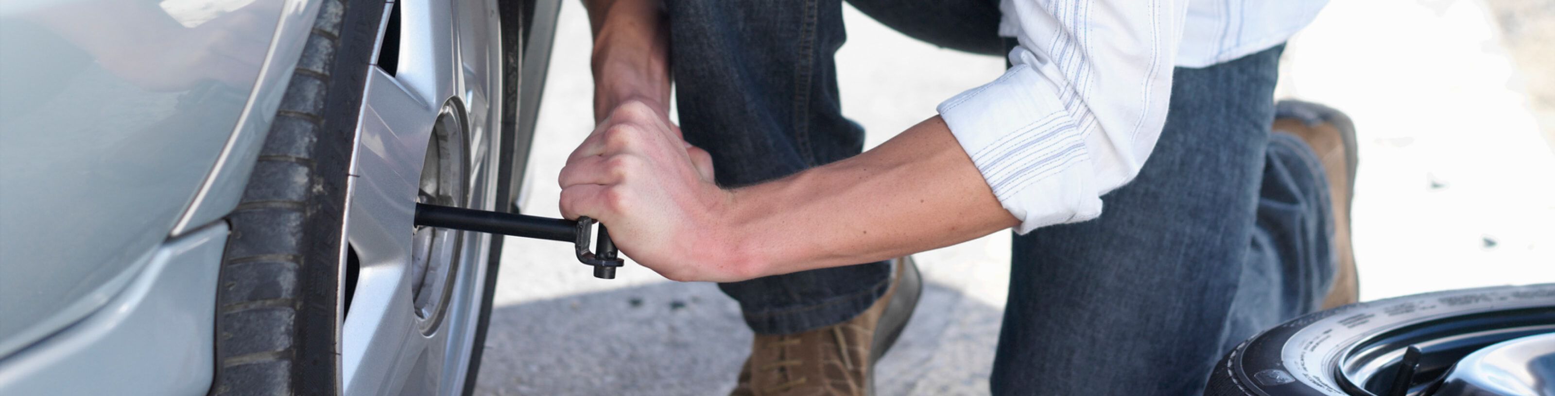 How to Change a Tire: Flat Tire Tips | Goodyear Tires